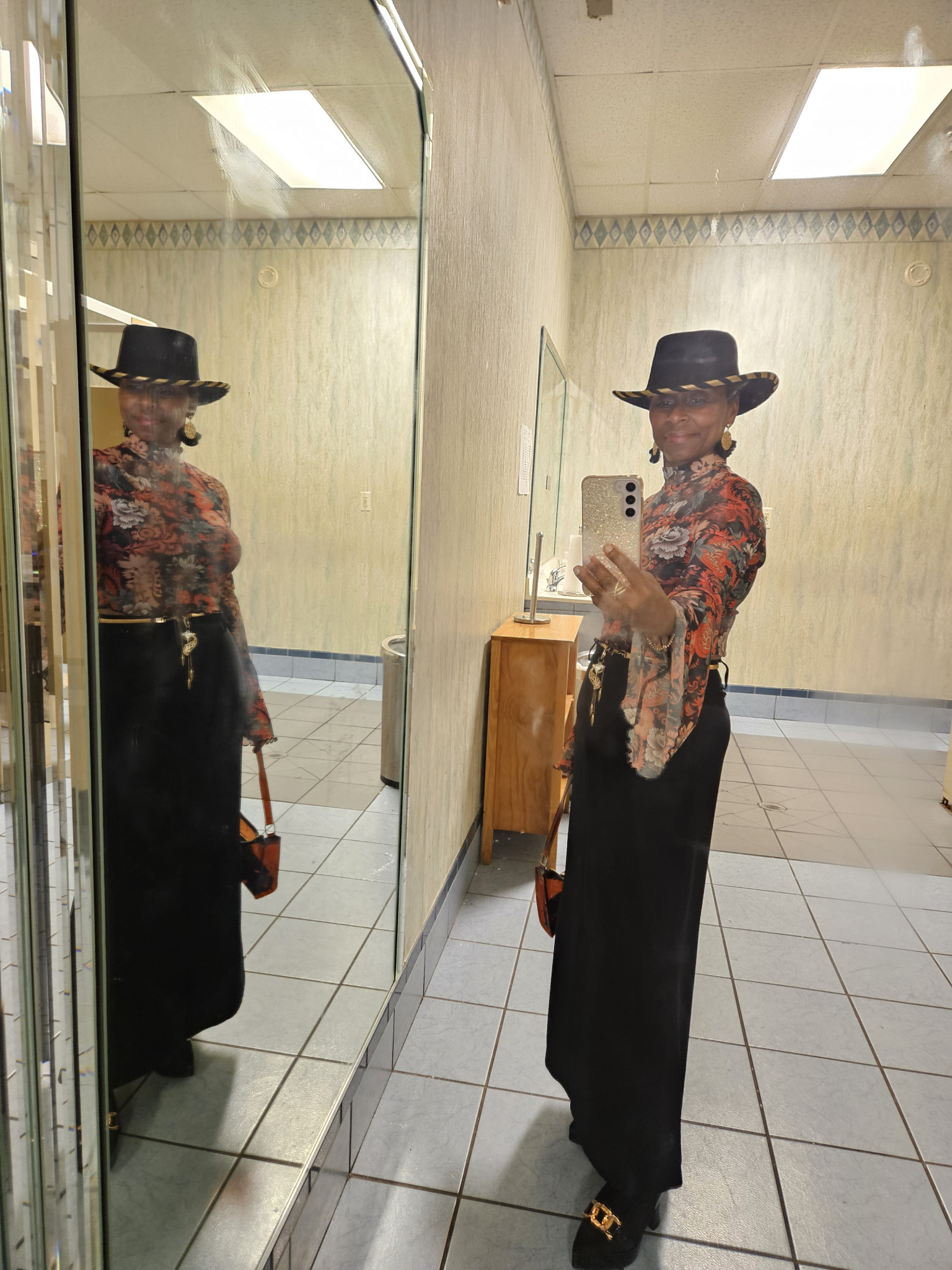 Renarda | Fab Over 40