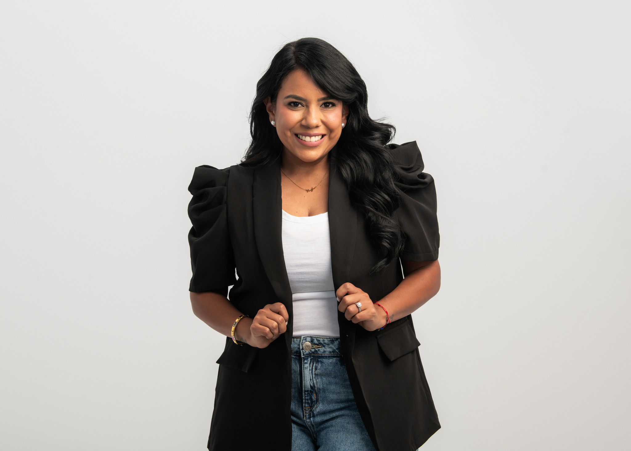 Neyla | Fab Over 40